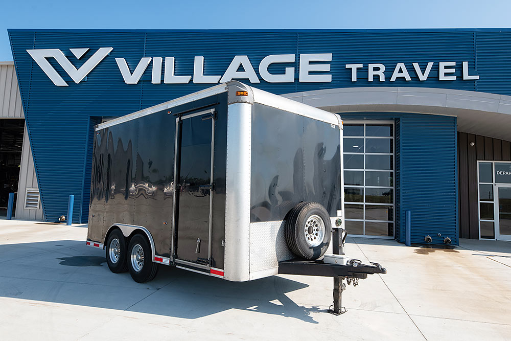 Tour Trailers | Entertainer Coach Trailer Rental